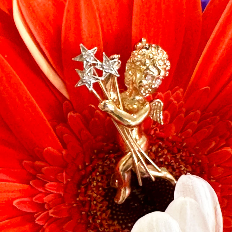 14 Karat Yellow Gold Cupid Pin # 180-00048 – O’Neill’s Estate Jewelry