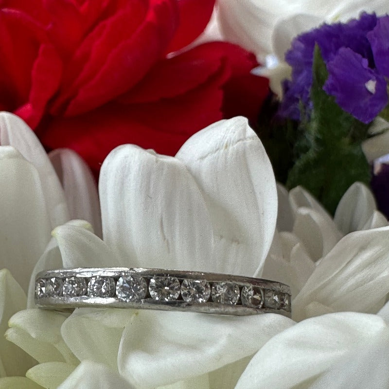 Diamond Platinum Ring #110-00714 – O’Neill’s Estate Jewelry